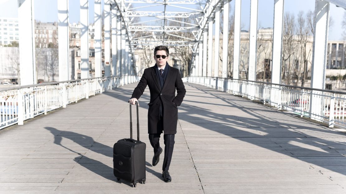 Quel costume porter en voyage ? Conseils pour homme