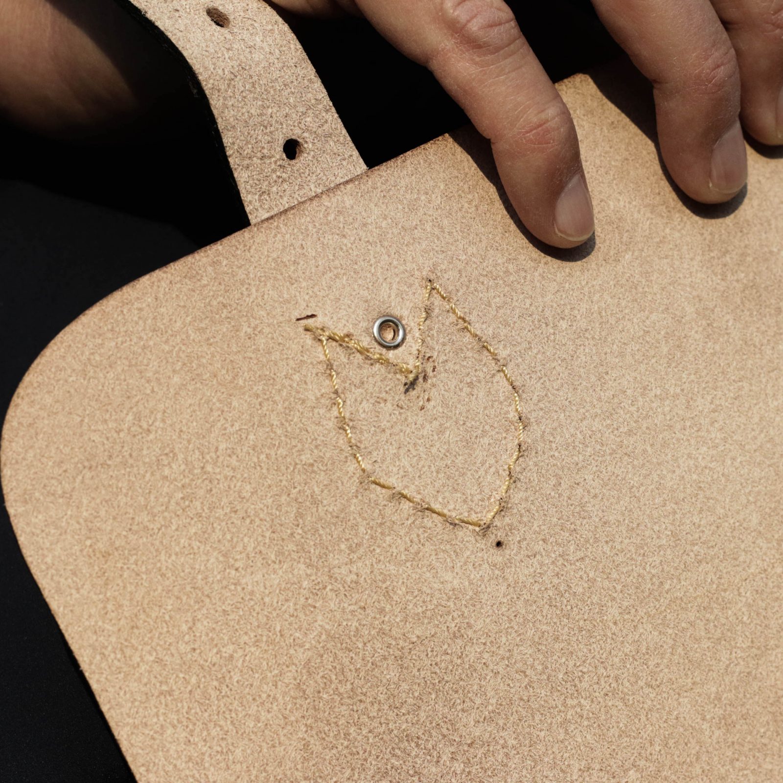 Valet de Pique : un sac en cuir robuste fabriqué à Paris