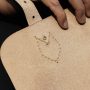 Valet de Pique : un sac en cuir robuste fabriqué à Paris